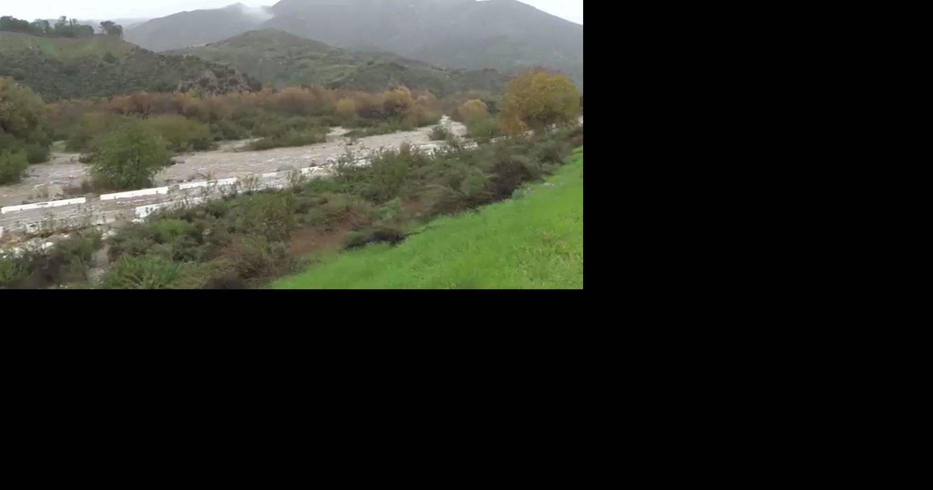 DEADLY HOLIDAY WEATHER BATTERS WEST COAST (930pE) | National ...