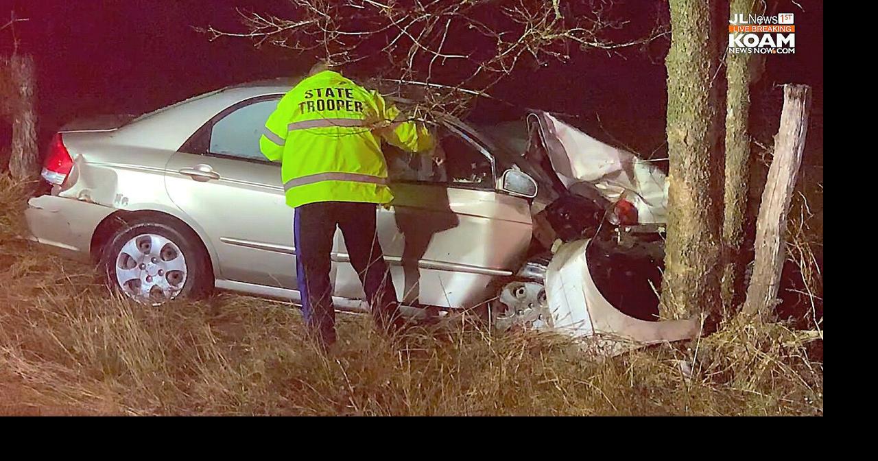 Teen crashes car into tree at highway speed near Carthage | Joplin News ...