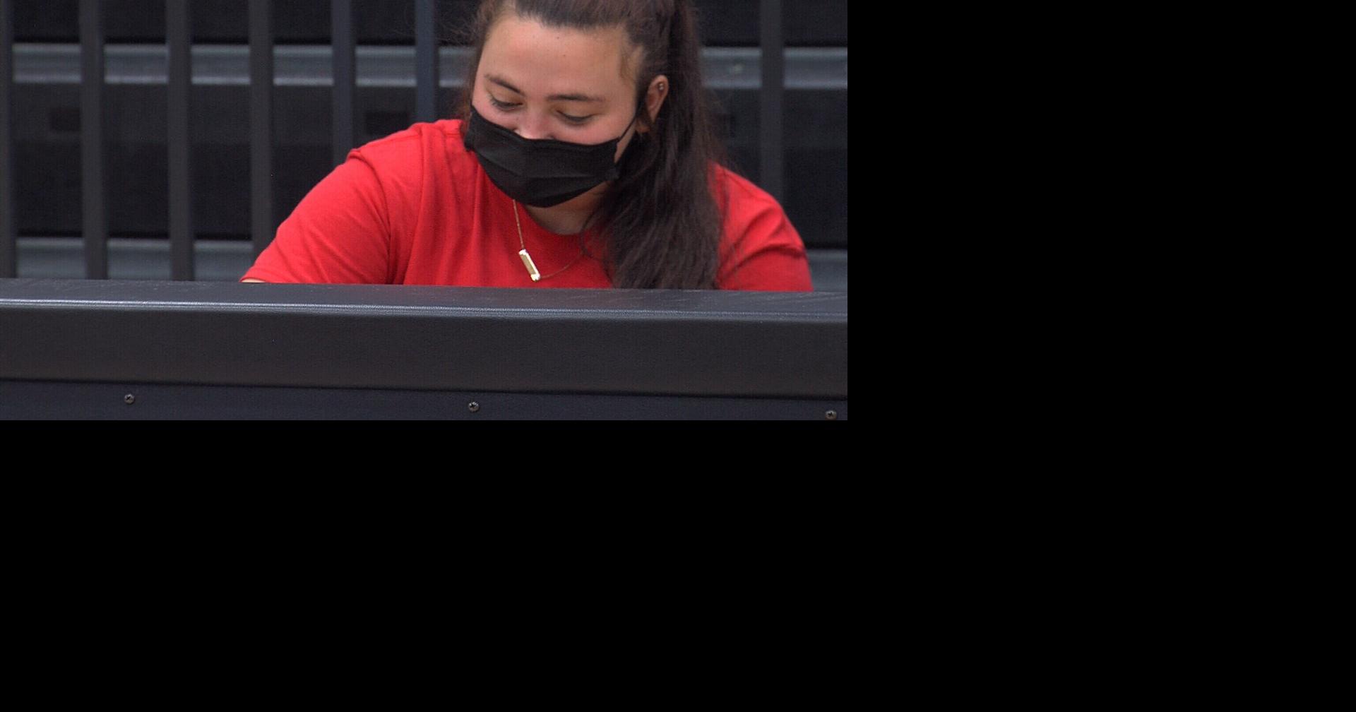 Frontenac’s Raven Warren signs to Allen CC softball | High School ...