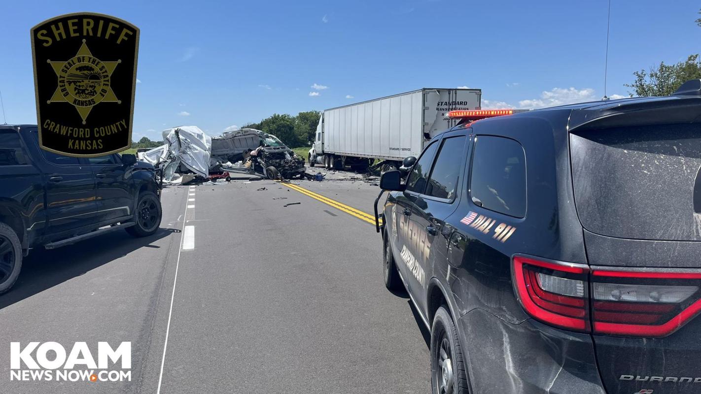 Van hits parked semi on US 400; suspected serious injury | Top Stories ...