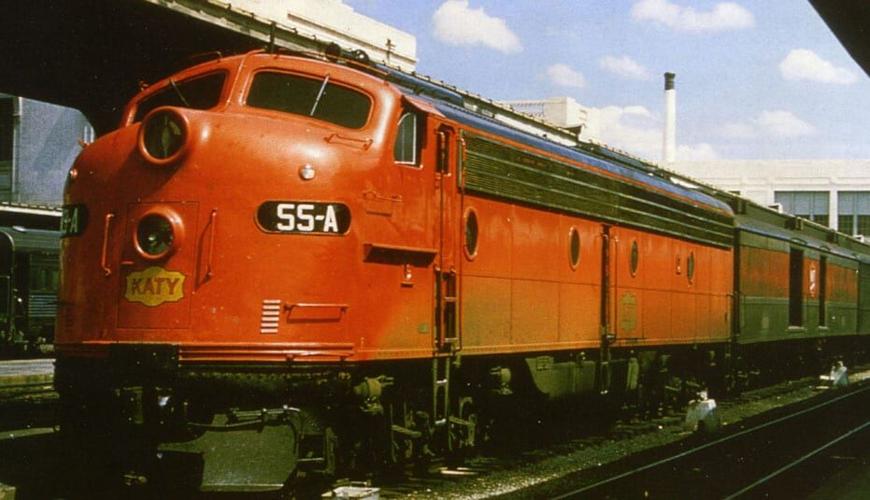 The Katy Railroad Heritage Locomotive No. 1988 chugs through Joplin ...