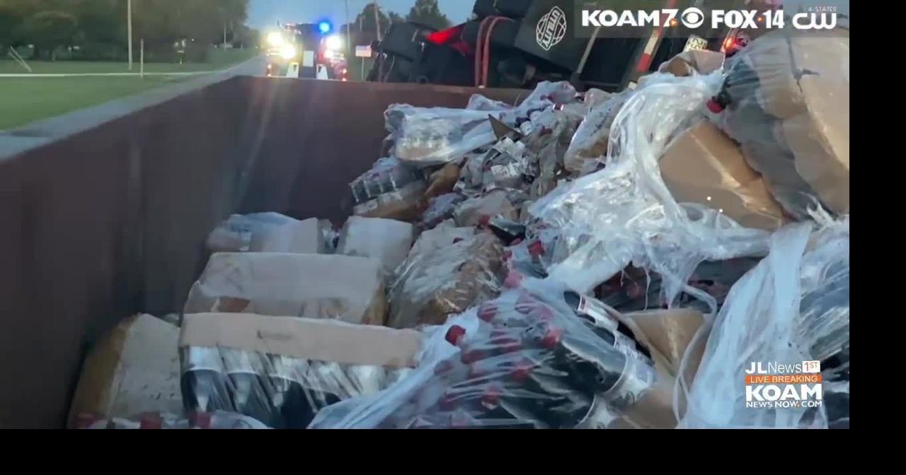 44,000-pounds of Dr Pepper spills as tractor-trailer overturns in ...