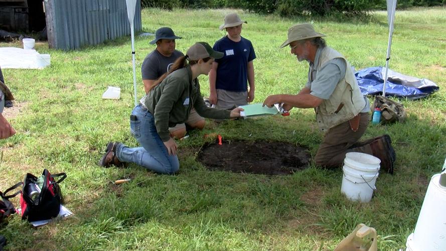 Volunteers work with archaeologists to dig up local history | Kansas ...