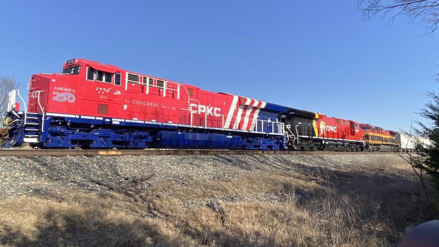 CPKC 1776 locomotive painted to celebrate America’s 250th anniversary ...