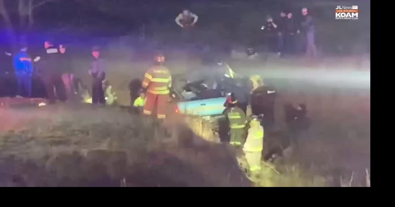 Police pursuit Oklahoma into Missouri; Pickup crashes into dry creek ...