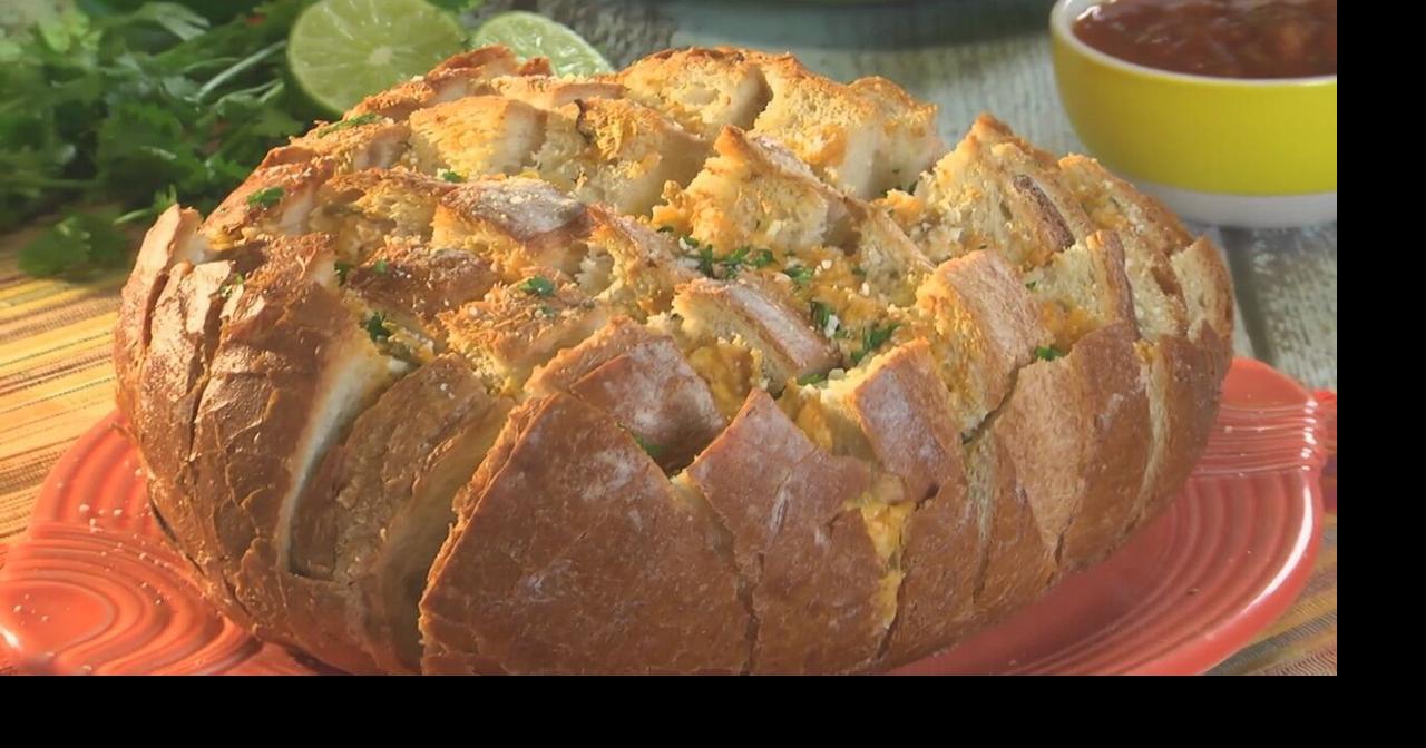 Mr. Food: Fiesta Pull-Apart Bread | Mr. Food | koamnewsnow.com