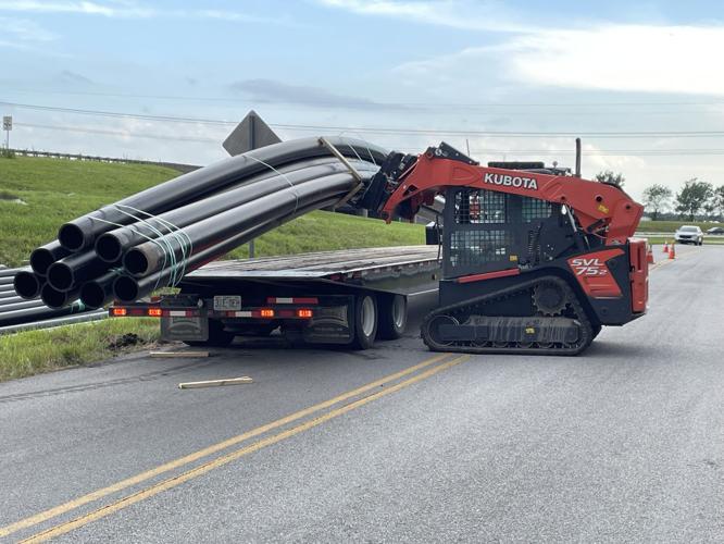 Semi overturns hauling pipe, I-44 on-ramp at Joplin | Joplin News First ...