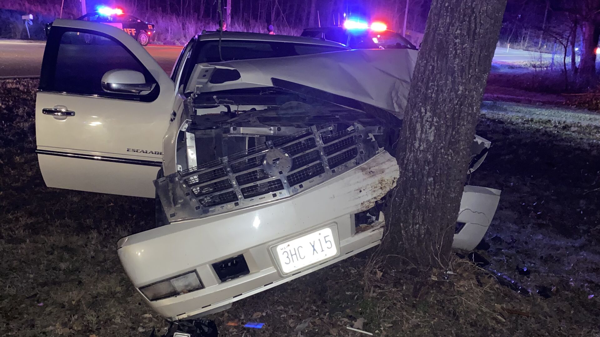 SUV crashes into tree near Carl Junction | Joplin News First ...