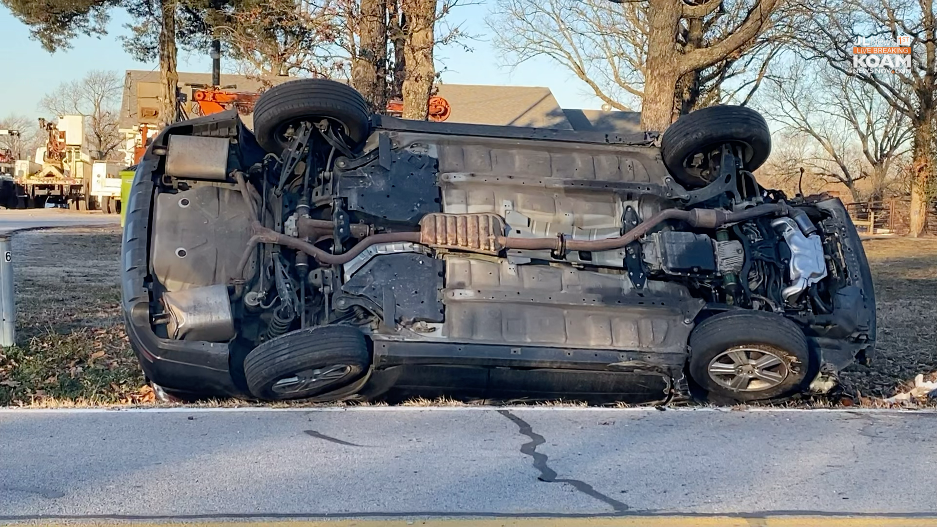 SUV overturns in crash near Peace Church Cemetery | Joplin News First ...