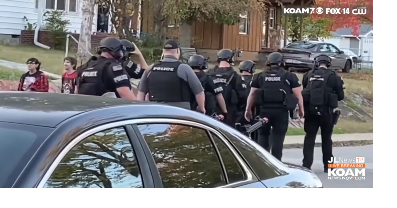 SWAT surround residence in Joplin's Oak Ridge Neighborhood ...