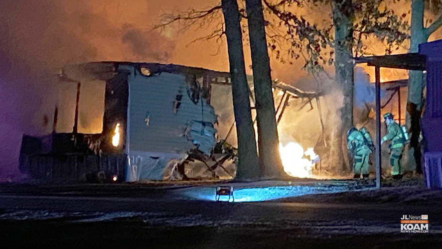 2-alarm fire destroys mobile home; "Fully Involved" on arrival report ...