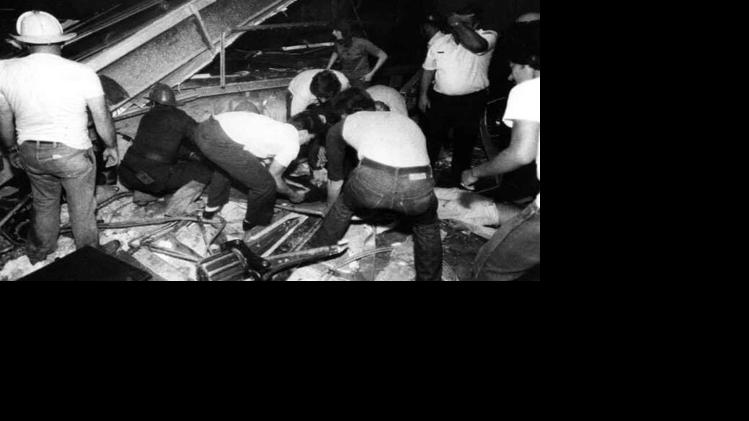 The Kansas City Hyatt Regency Skywalk Disaster, 42 years ago 114 died ...