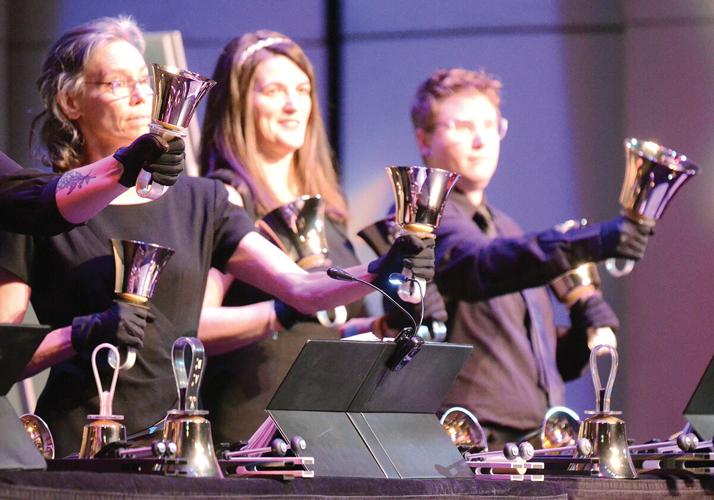 Isle Bells strikes the right holiday notes | Local News ...