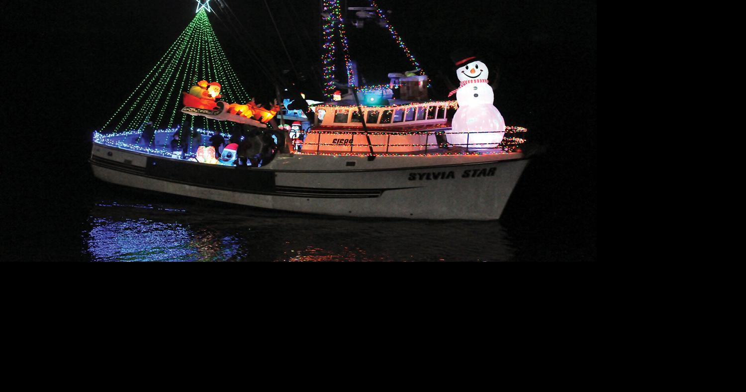 Boat parade anchors weekend holiday celebrations | Local News ...