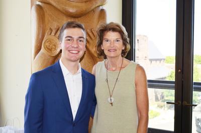 Kodiak teen interns with Murkowski | Local News | kodiakdailymirror.com