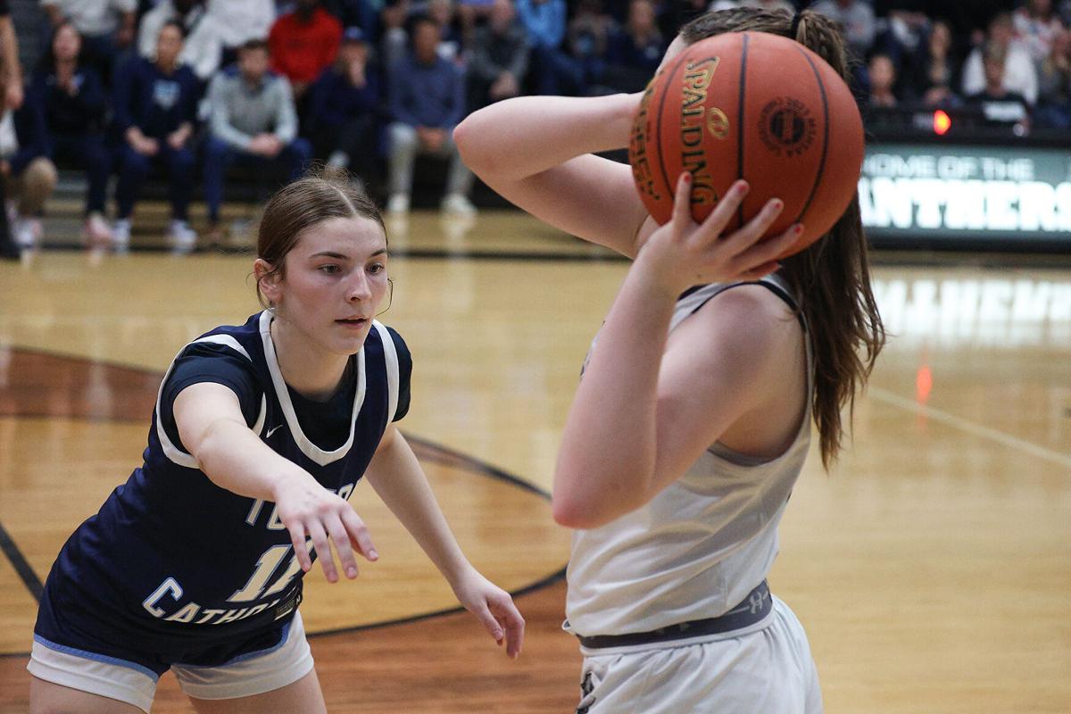 Centralia girls basketball continues impressive season with sectional ...