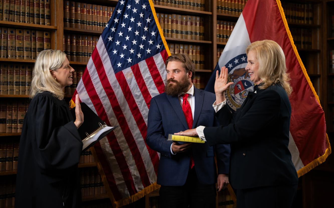 Catharine Hanaway is sworn in as Missouri Attorney General. | State ...