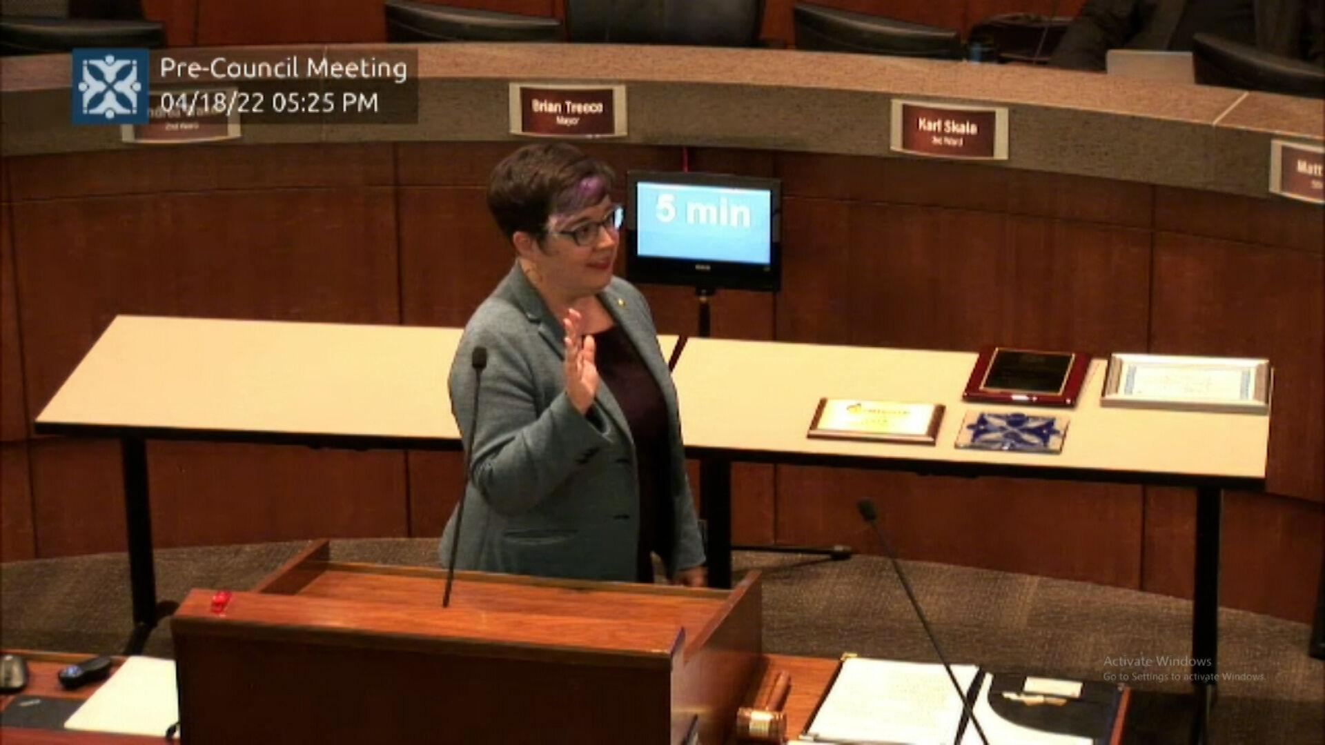 Barbara Buffaloe sworn in as Columbia mayor, Nick Foster joins city ...