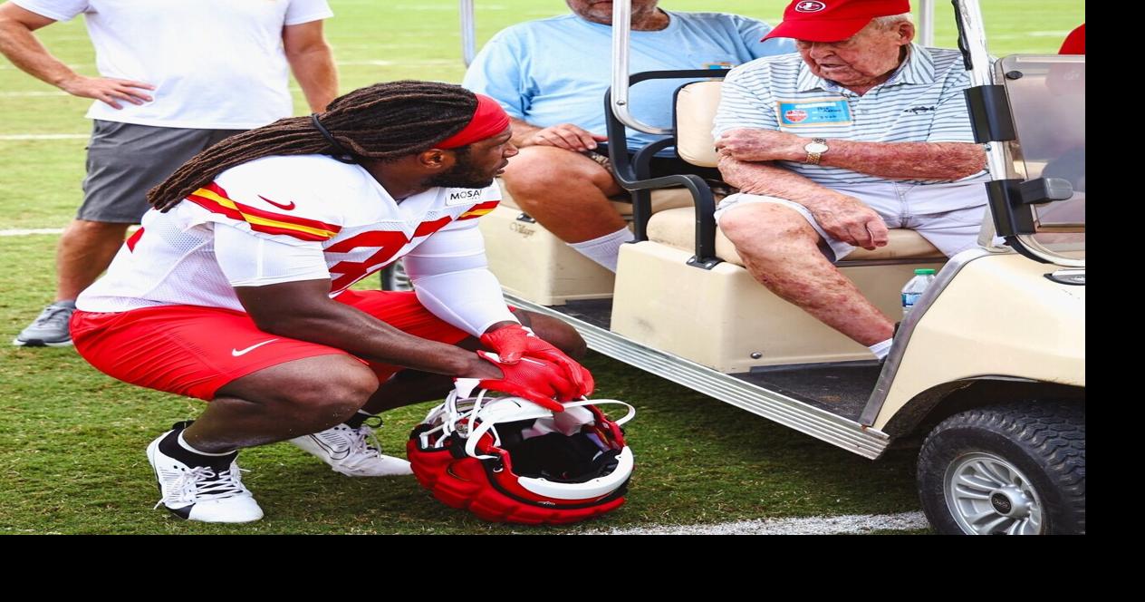 Winningest Missouri high school football coach Pete Adkins visits ...