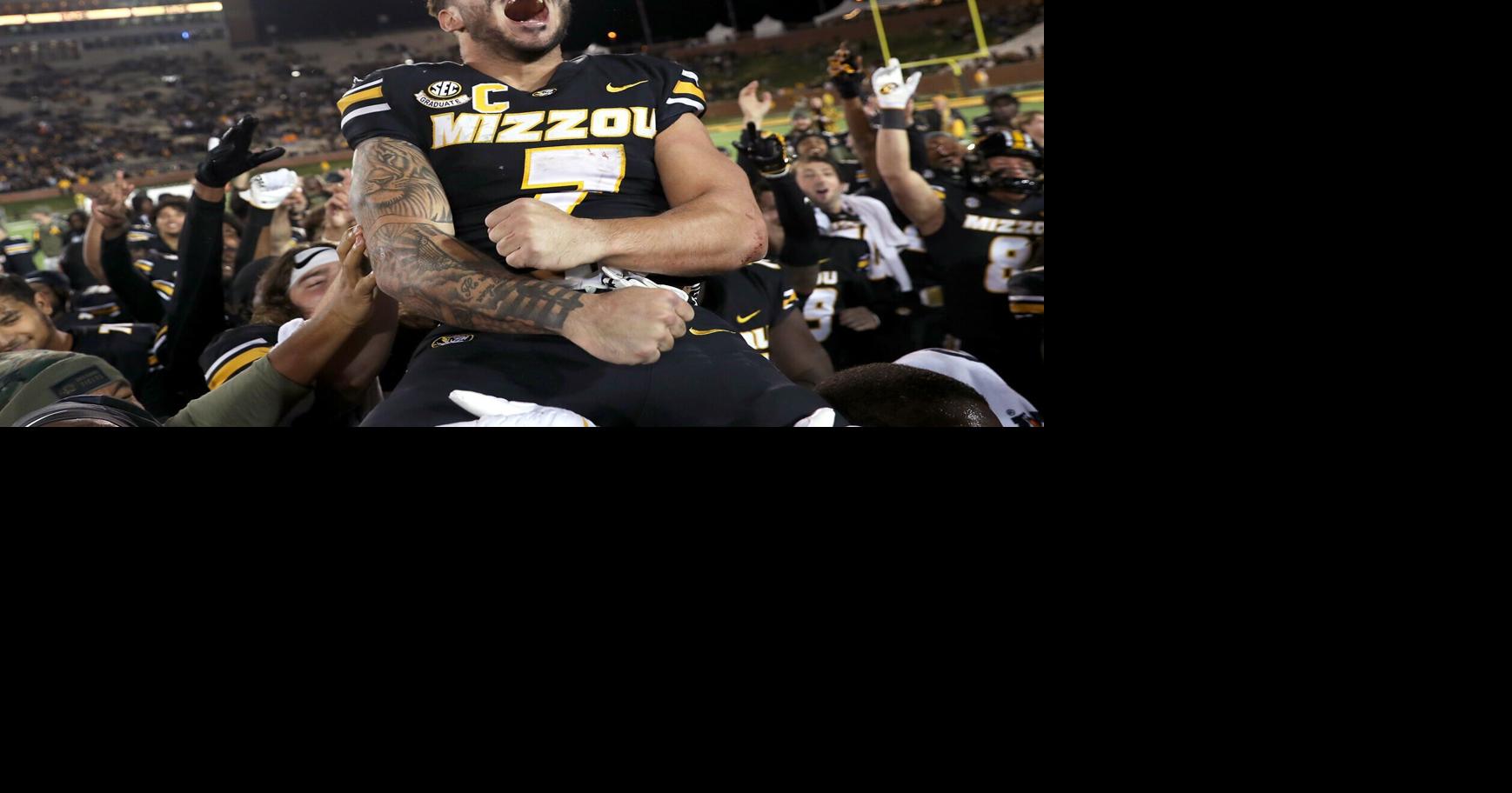 Cody Schrader, D-II star to folk hero, leads Tigers to Cotton Bowl ...