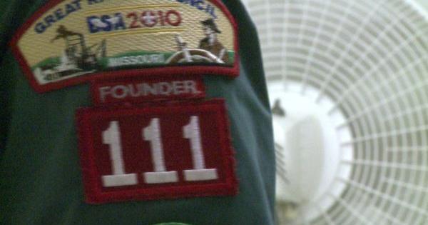 Scouts Make Christmas Cards for Troops | News | komu.com