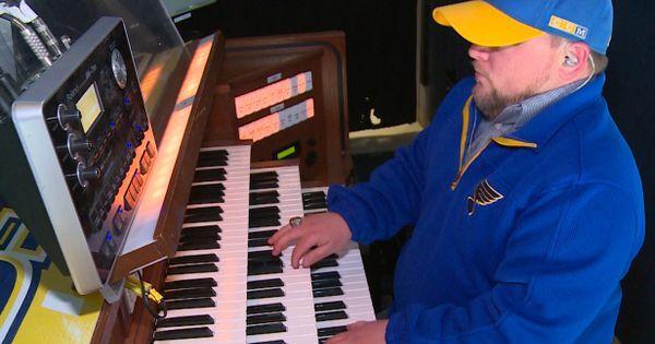 St Louis Blues organist transitions from the ice to the diamond | News | komu.com