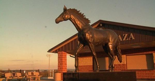 Eldon Football Goes All In | Sports | komu.com