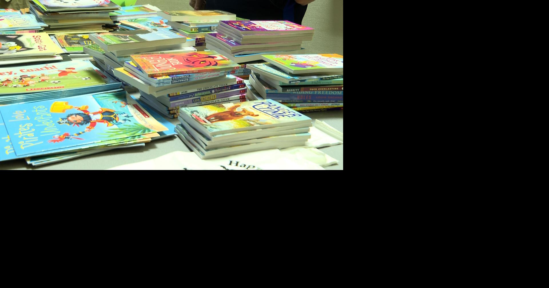 Jefferson City police hand out treats and books at Haunted Precinct ...