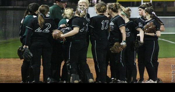 CMU Softball Moves Up Two Spots in National Rankings | Sports | komu.com