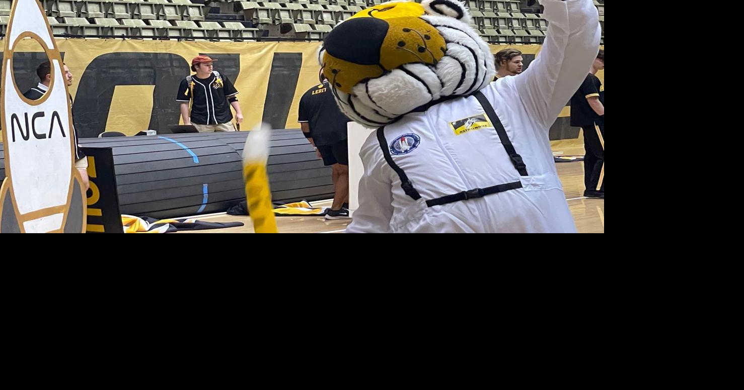 Mizzou Cheerleading showcases nationals routine ahead of competition ...