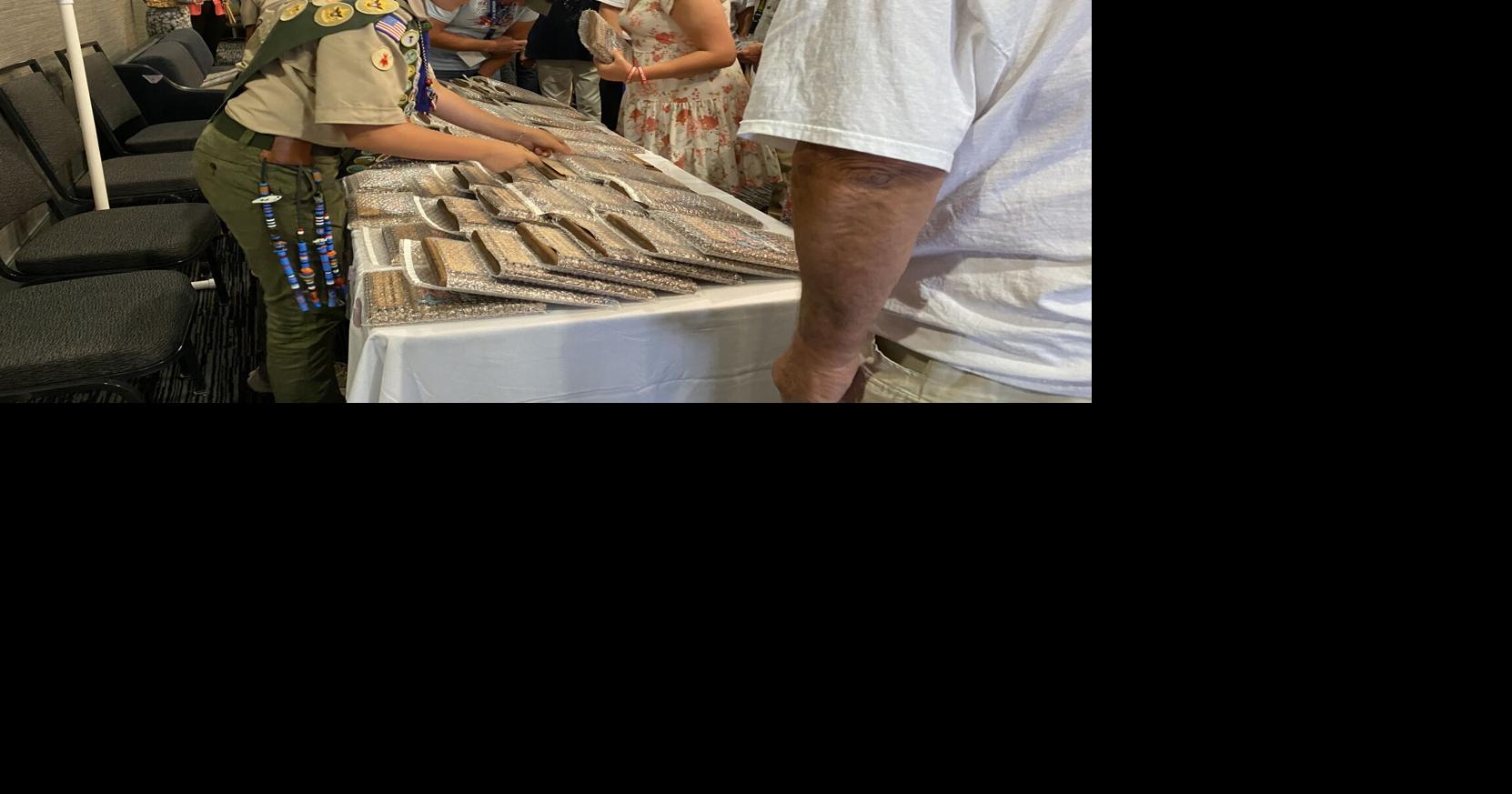 Scout honors veterans for Eagle Scout project with Honor Flight plaques ...