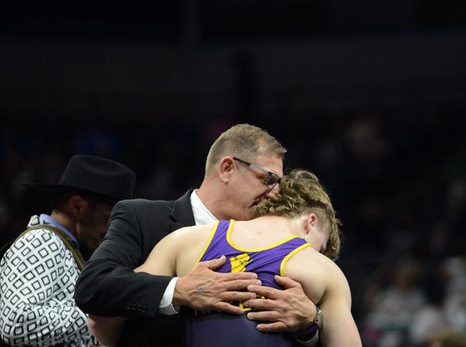 Hickman's Benter caps undefeated season with third straight state ...