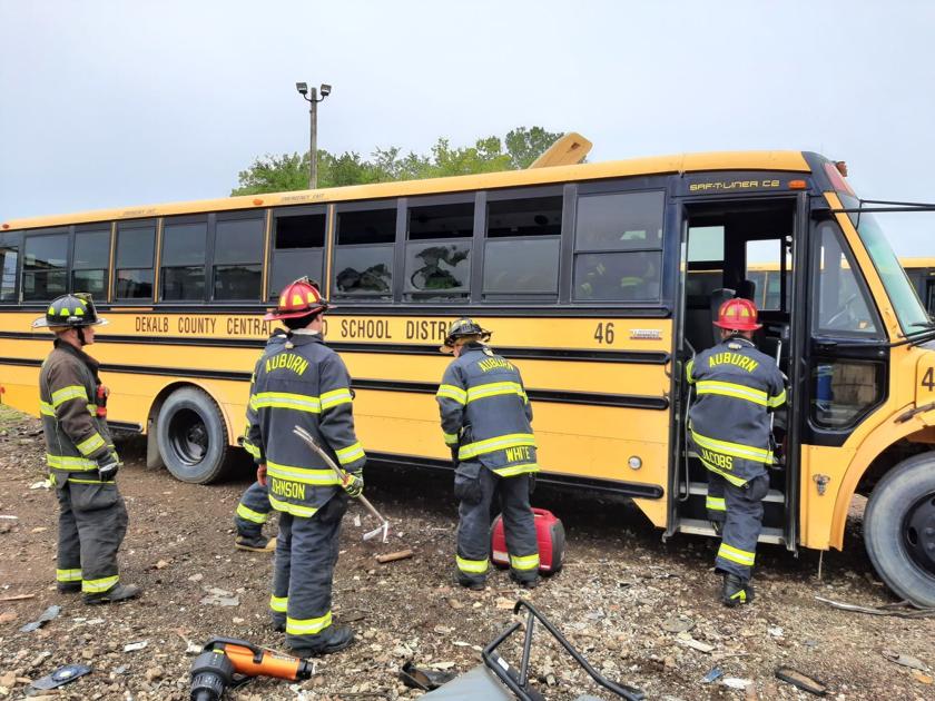 Fire department uses old school buses for training | Thestar | kpcnews.com
