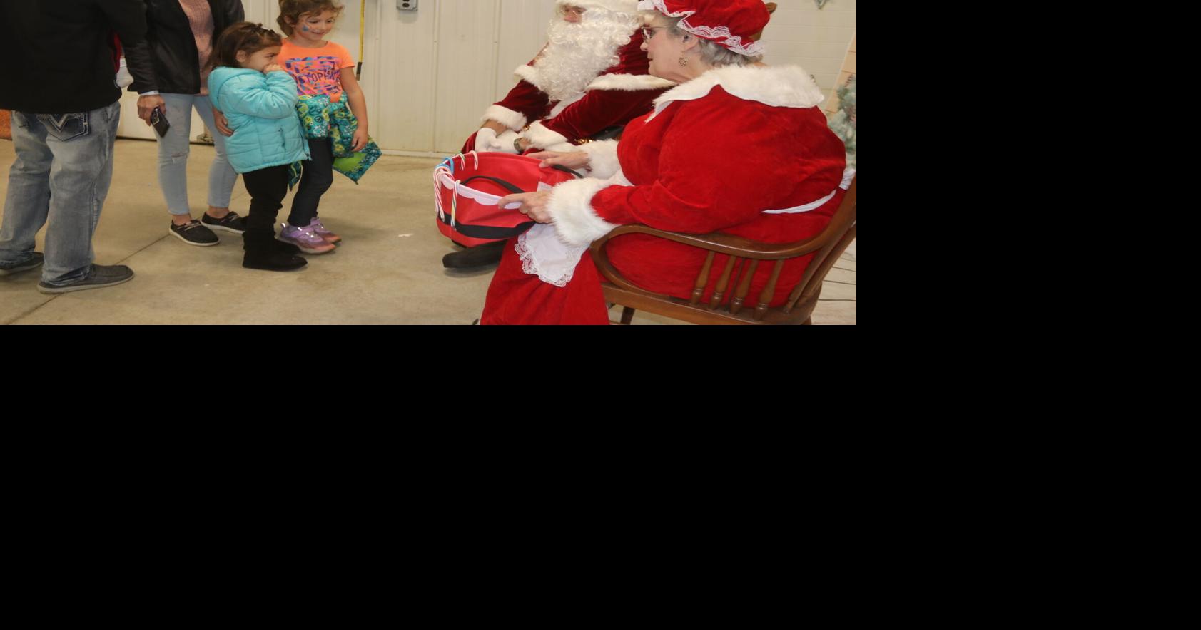 Santa and Mrs. Claus visit | Thestar | kpcnews.com