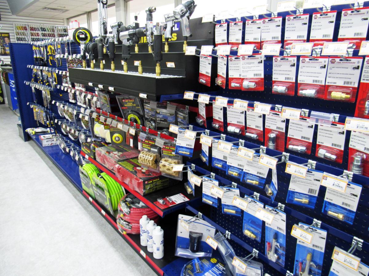 Genuine Paints becomes NAPA 'flagship' store | Infortwayne | kpcnews.com