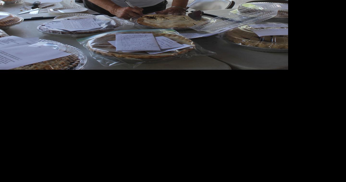 Homemakers' Bake-A-Rama rakes in dough | Life | kpcnews.com