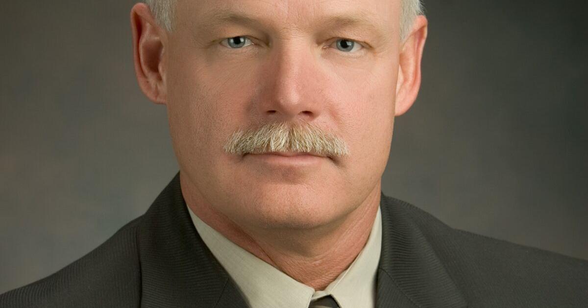 Busche, Leatherman square off for commissioner | News Sun | kpcnews.com