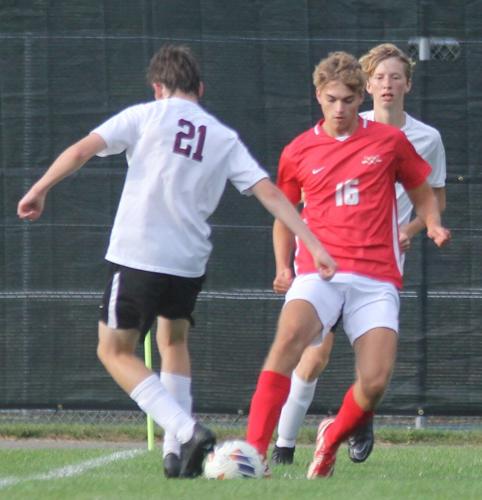 Westview boys top Cougars on the pitch | Newssun | kpcnews.com