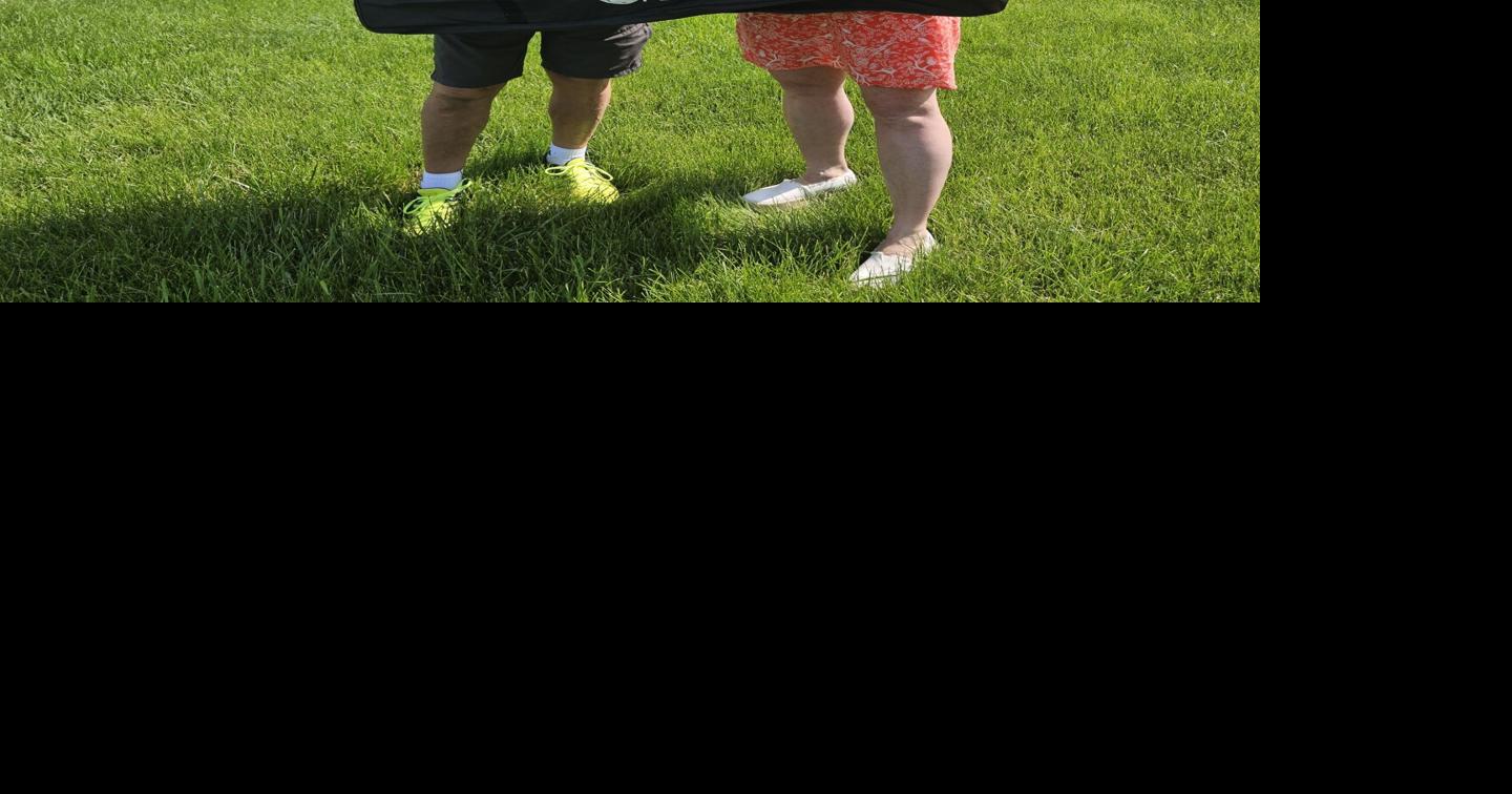 Sandy Pickle inventor giving game demonstration | Features | kpcnews.com