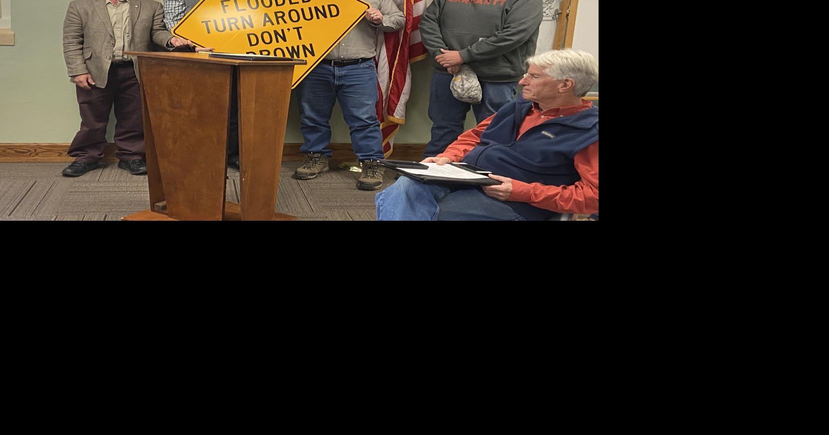 Steuben receives 'Don't Drown' signs | Heraldrepublican | kpcnews.com