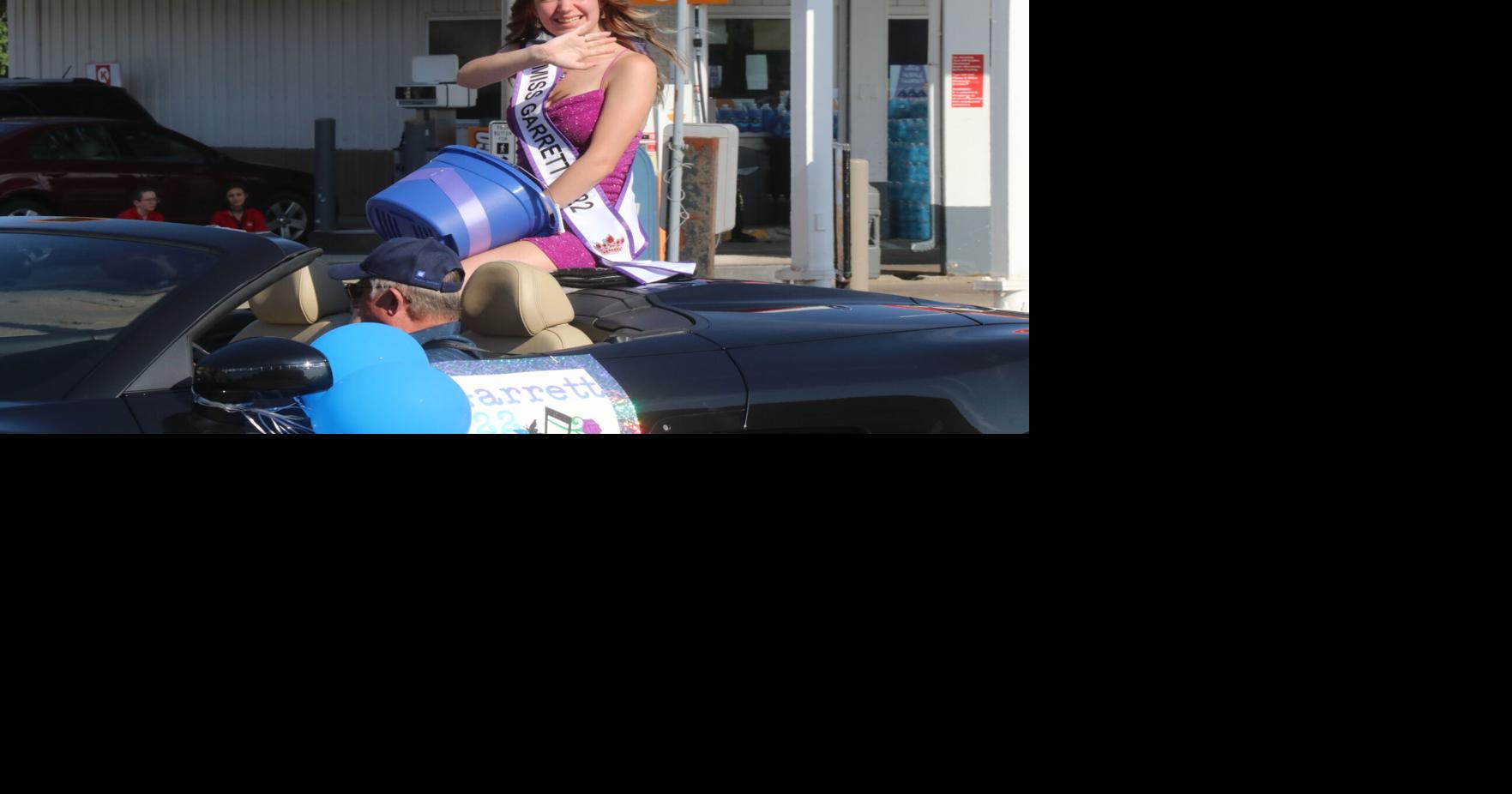 Reigning Miss Garrett waves | Garrett Clipper | kpcnews.com