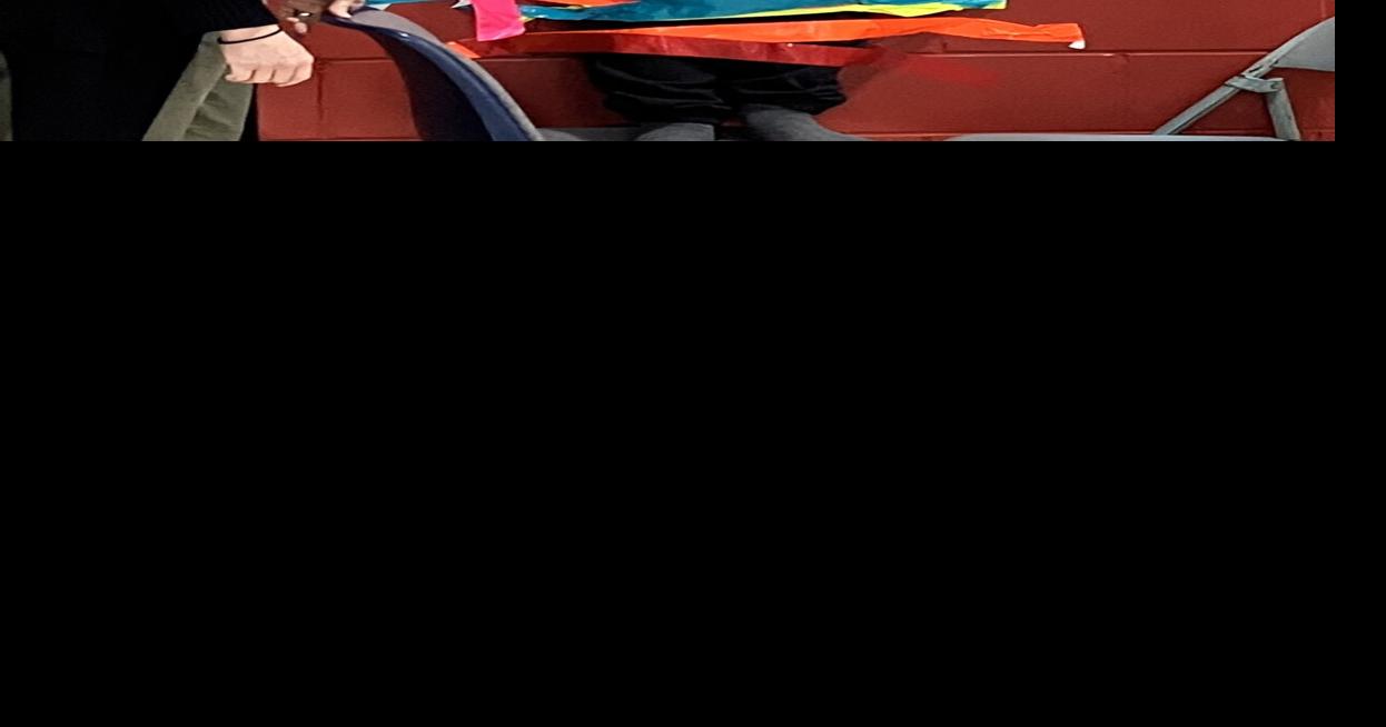 Music, pies, and principal taping at Hendry Park | Heraldrepublican ...