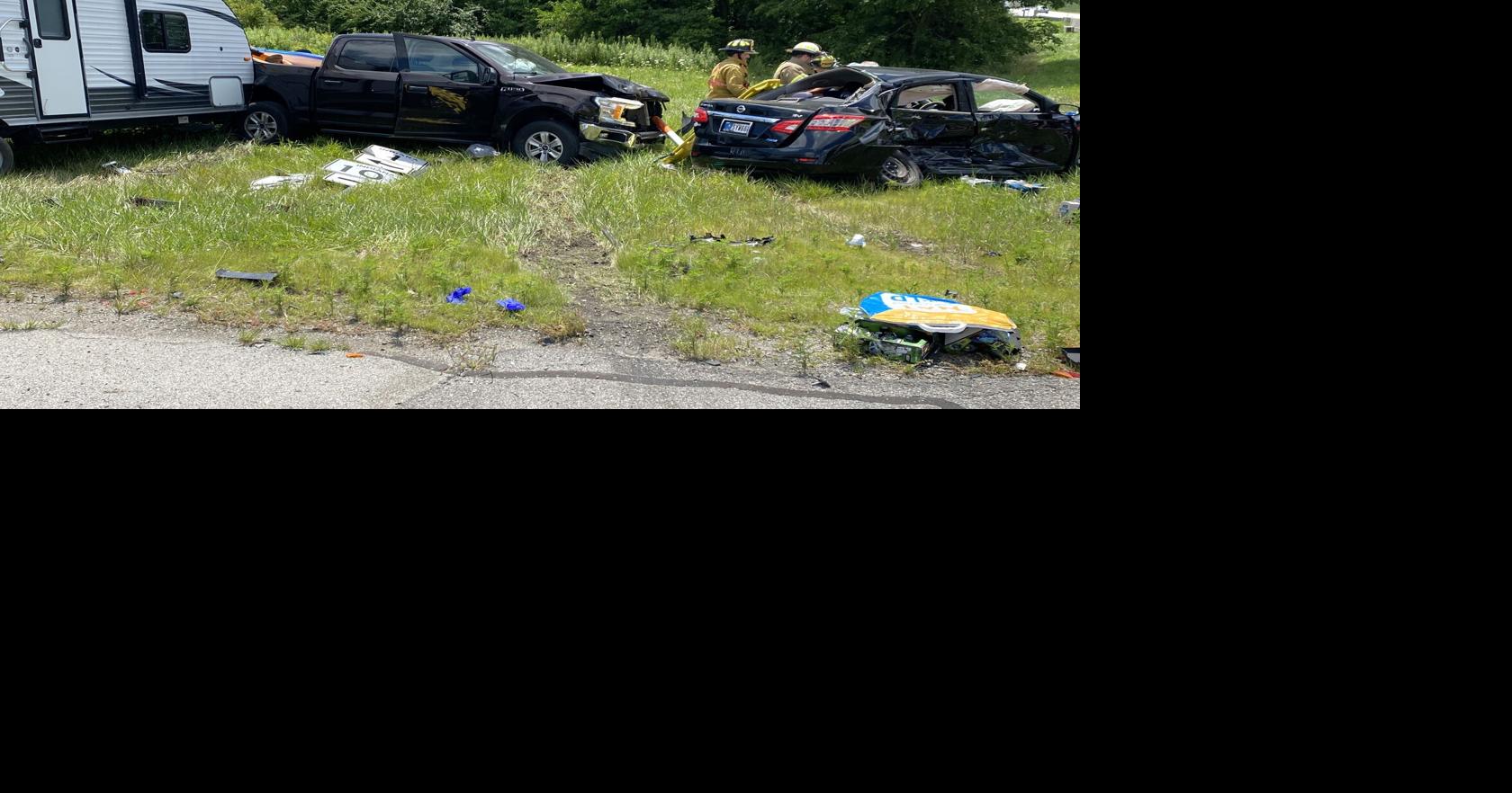 Three people hurt in Friday crash | Thestar | kpcnews.com