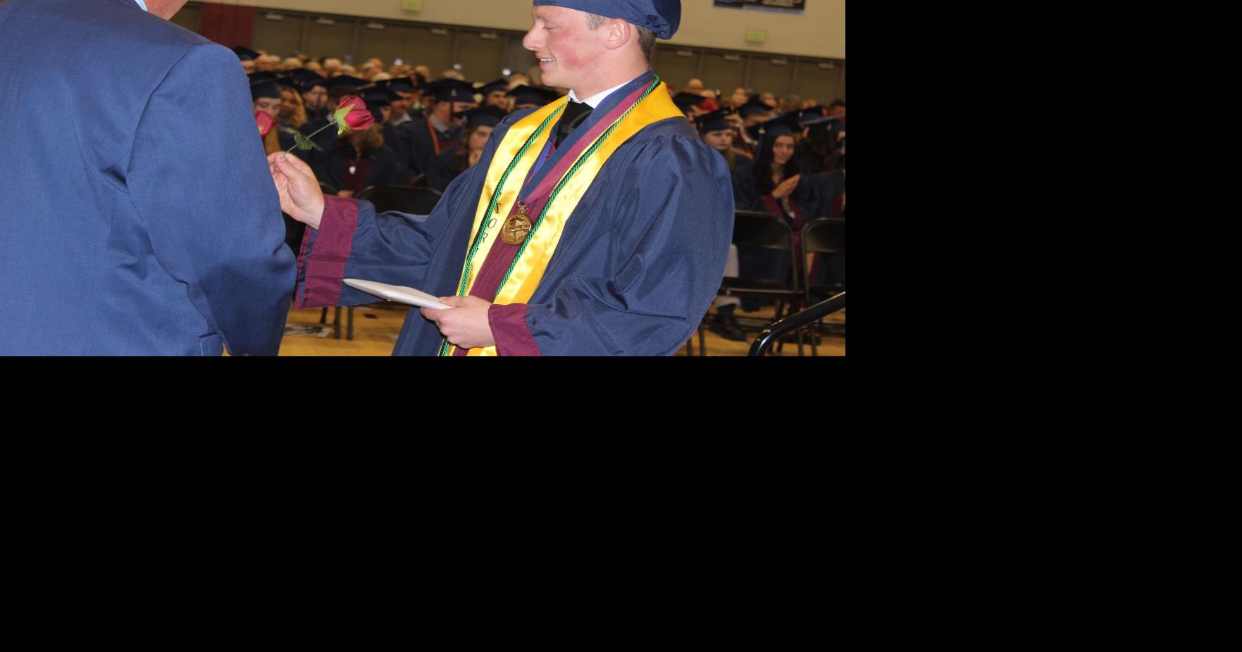 Valedictorian presented rose | Garrett Clipper | kpcnews.com