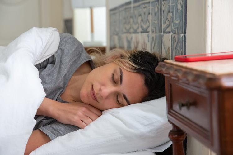 Can less sleep slow down aging? | Interests | kpvi.com