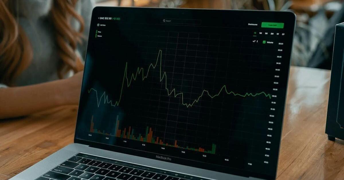 U.S. economy expands 4.3%, beyond expectations | Interests | kpvi.com