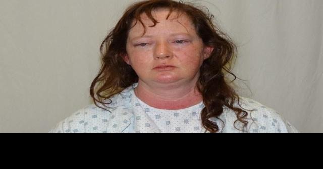 Police Woman Arrested After Confronting Exs Girlfriend Local News