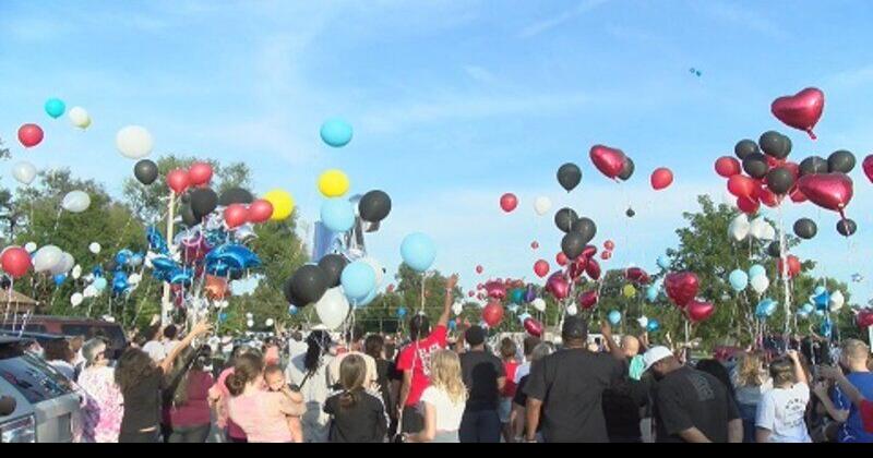 Balloon release ceremony held for Elwood drowning victim | Local | kq2.com