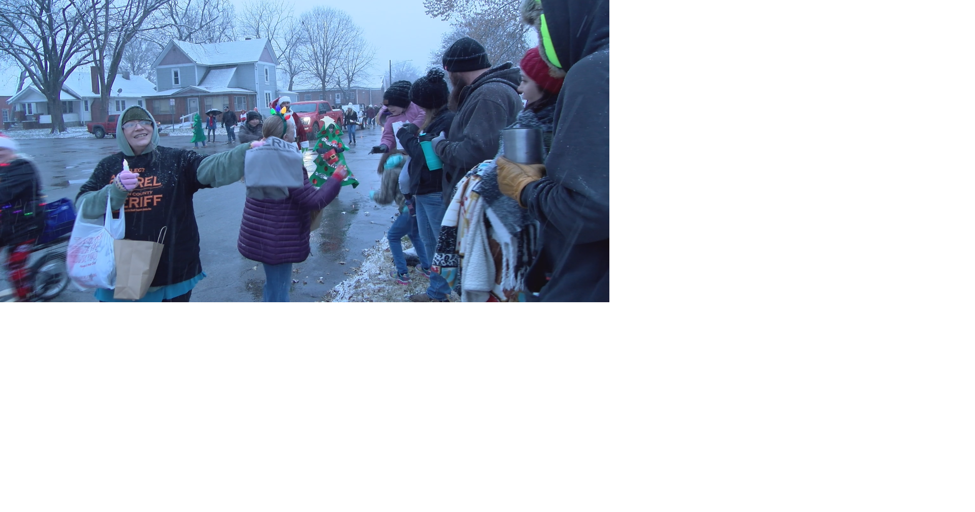 The city of Cameron hosts annual holiday parade | News | kq2.com