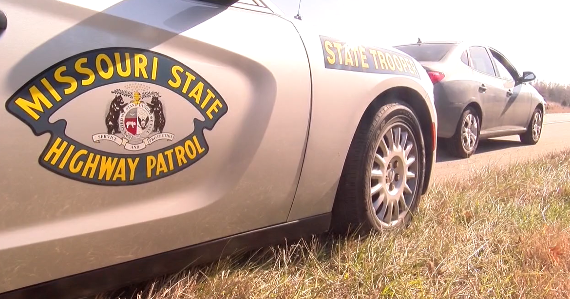 Freightliner blocks I-29 Friday morning | News | kq2.com